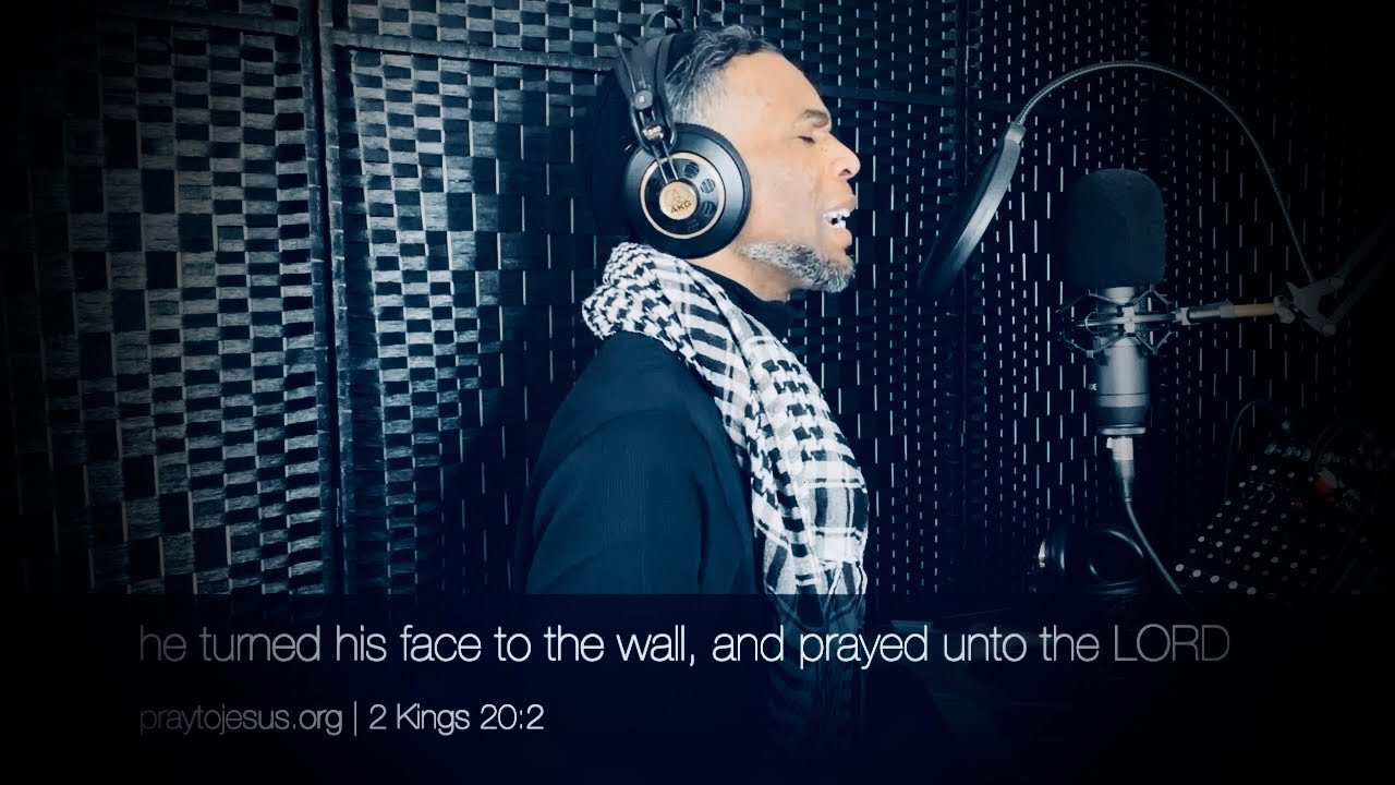 HOLY SPIRIT | We Bow Before THEE | SingPianoPray - YouTube