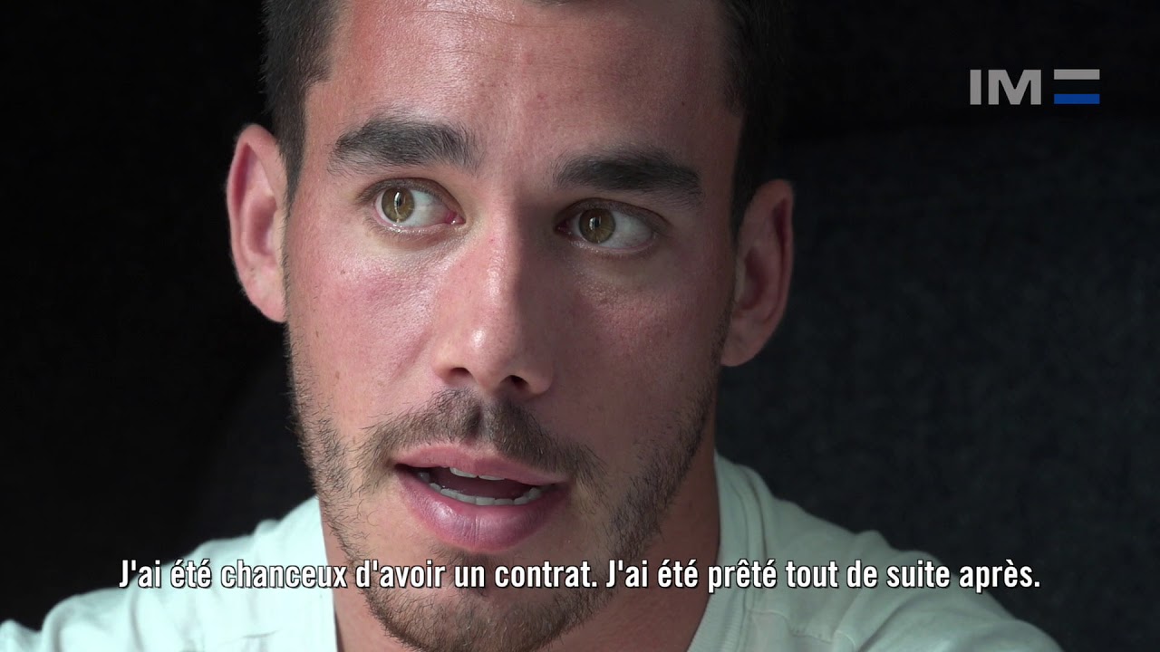 Le temps d'un café au lait Nutrilait | Daniel Lovitz - YouTube