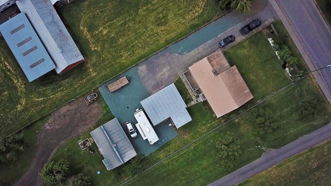 Real estate video tour of 42550 South Sumas Rd. Chilliwack BC - YouTube