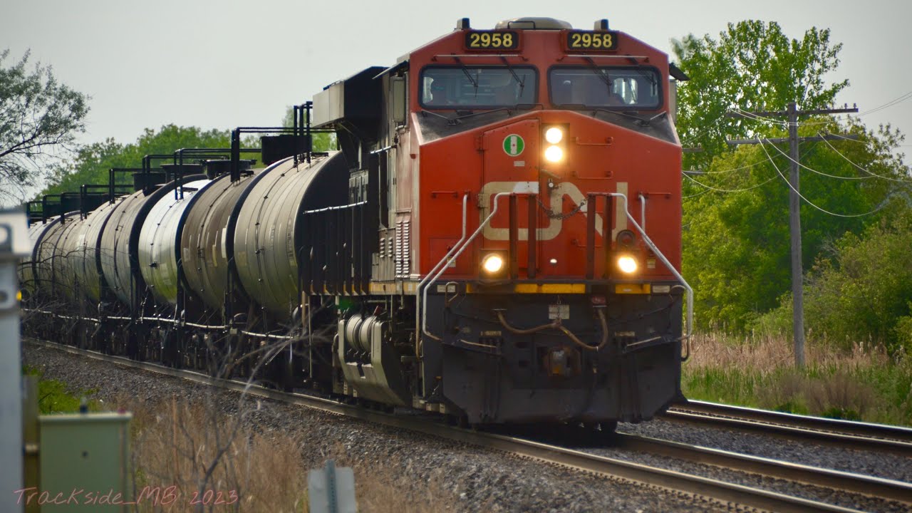 CN Tanker Train speeding into Symington (06/02) - YouTube