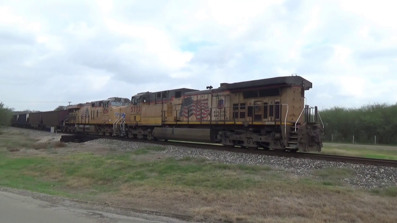 UP #8856 Leads CCLNR9-01 - YouTube
