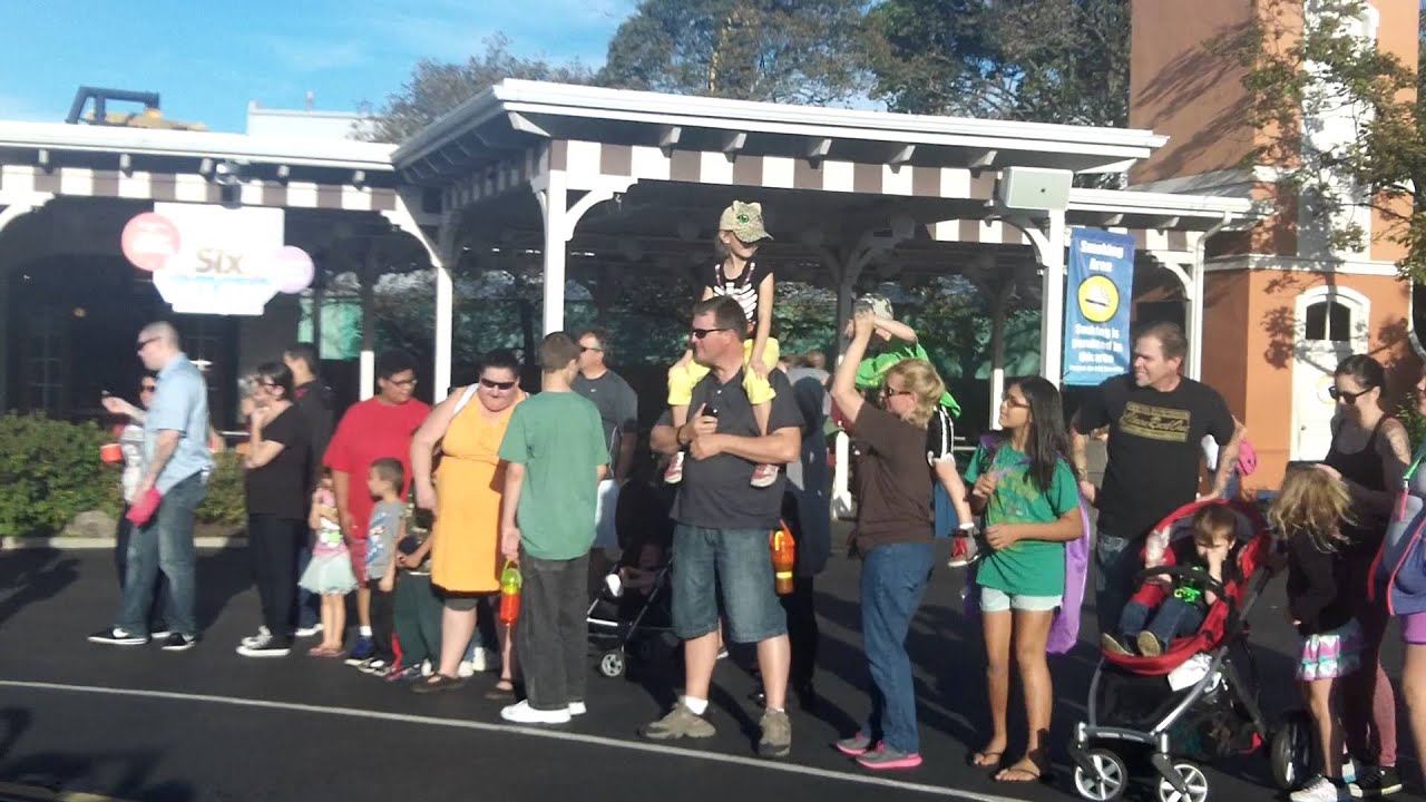 The Uprising Parade at Six Flags Great America Fright Fest 9-28-2014 ...