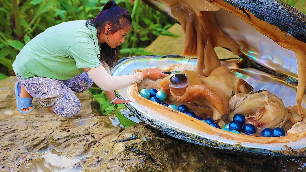 Surprisingly, in the clam, unknown crystals were harvested, which ...