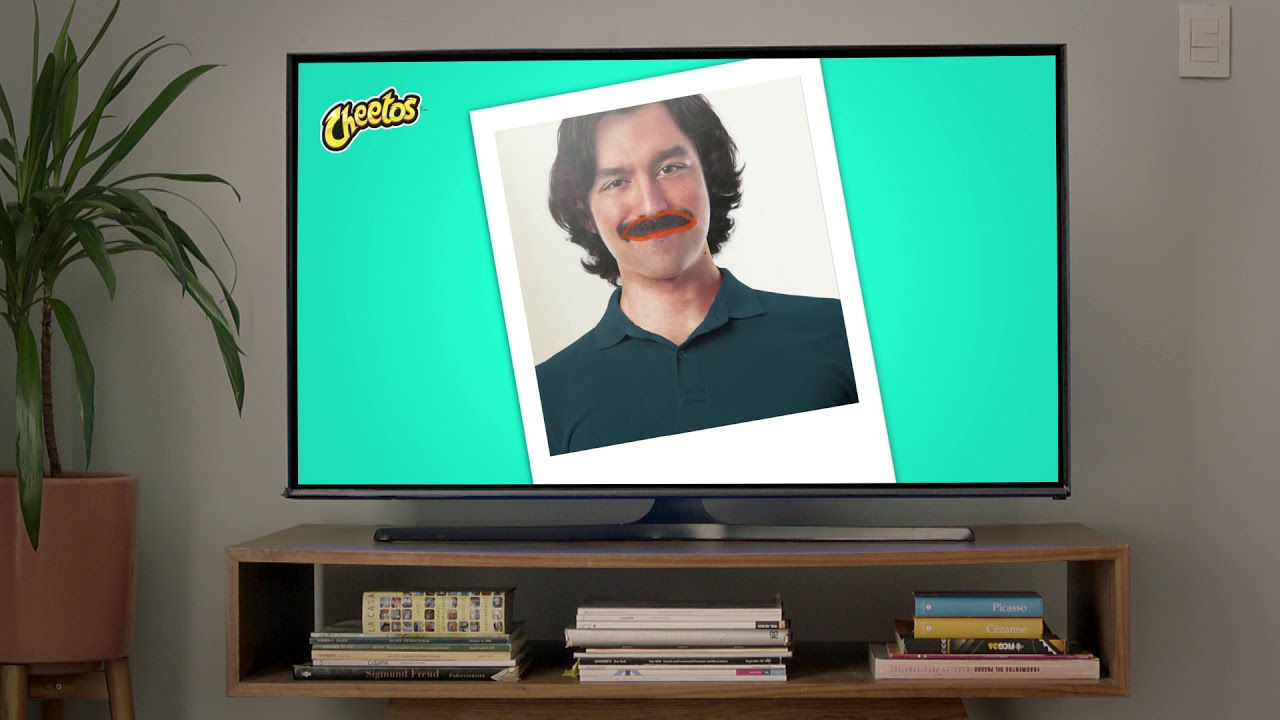 CHEETOS inspiruje do zabawy - MUSTACHE - YouTube