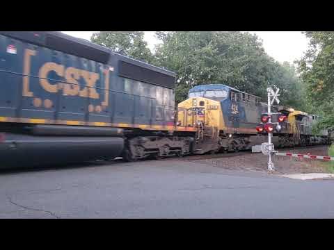 CSX SD40-2 8840 Leading M427 Through Huntington, MA (8/31/22) - YouTube