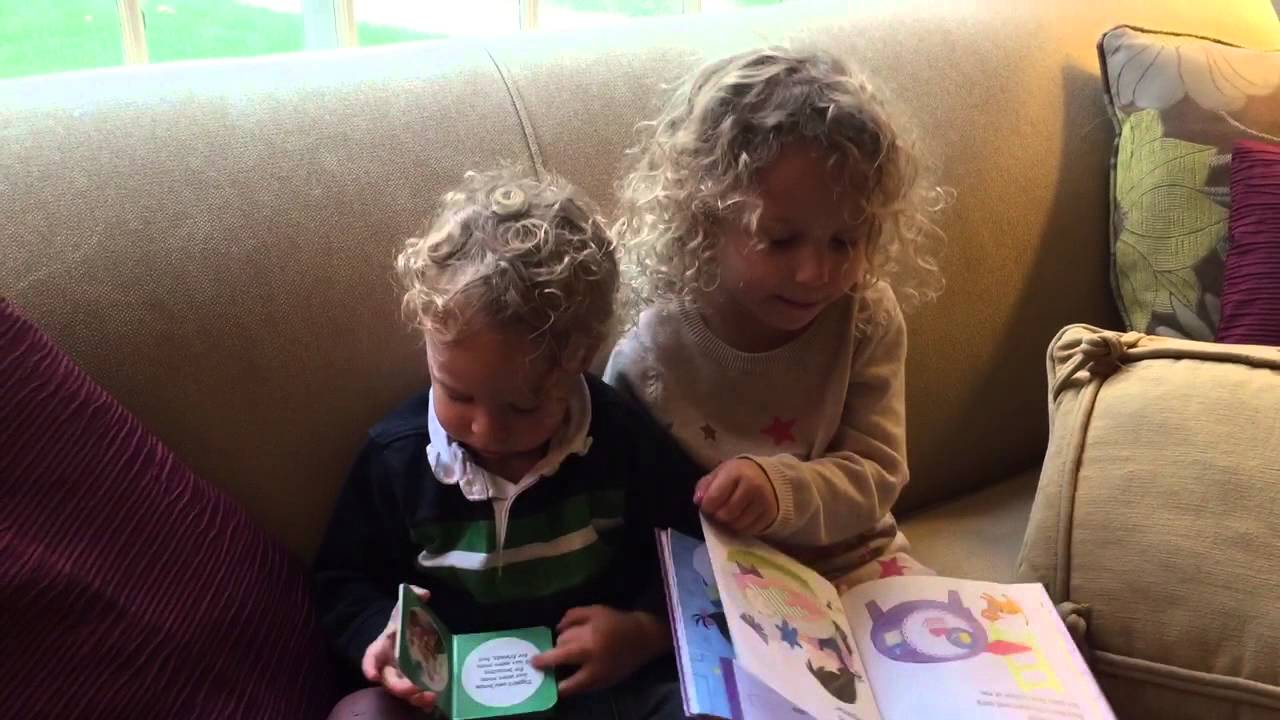 Emily and Teddy reading - YouTube