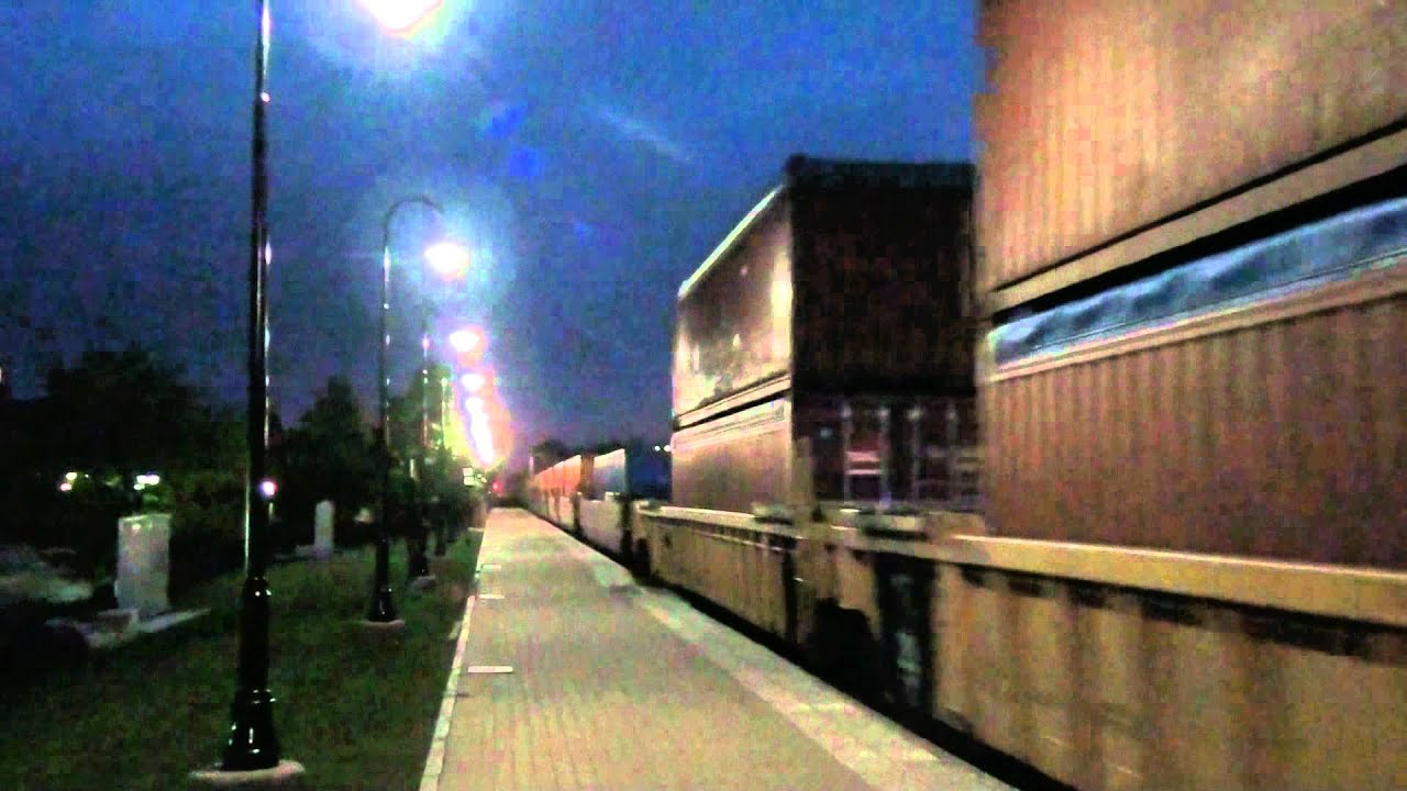 ICE 6414 & SOO 6044 Leads CP 183 West, Lake Forest, IL - YouTube