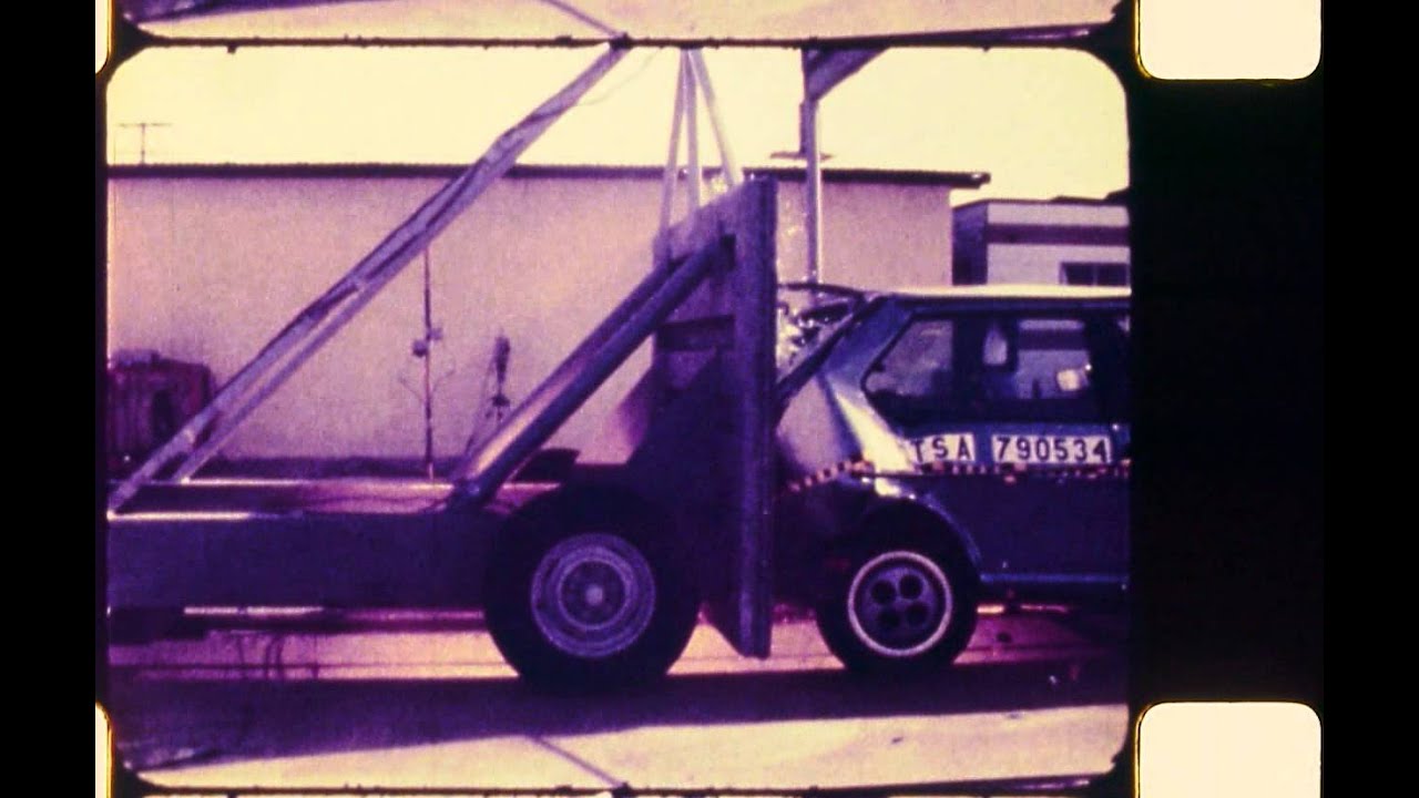 NHTSA NCAP #00233 1979 Fiat Strada - YouTube
