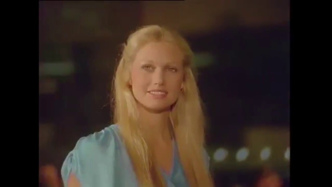 Anneline Kriel -Clip out of "Iemand soos Jy " (Afrikaans) Video 1 - YouTube