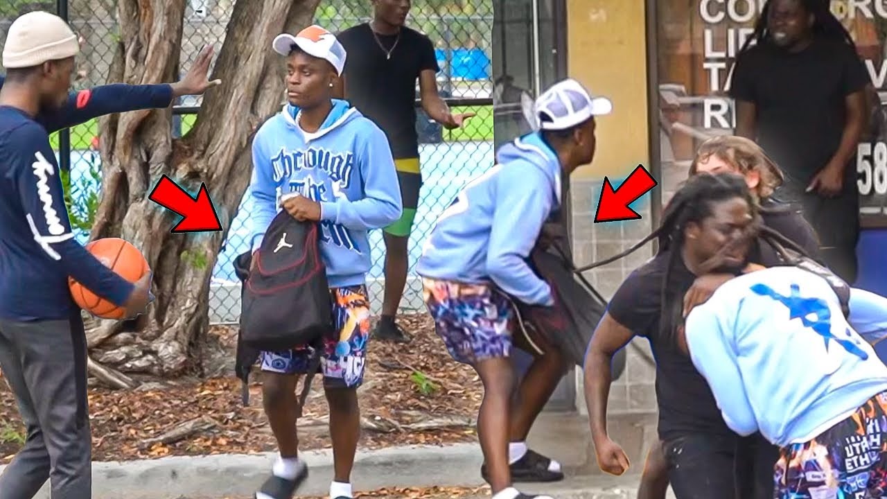 Reaching In My Bag Prank In THE MOST Dangerous City PRANK GONE WRONG ...