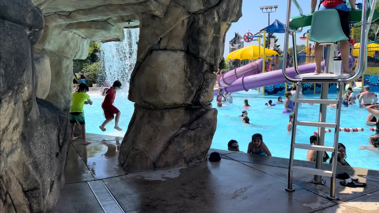 Turtle splash water park west chicago IL - YouTube