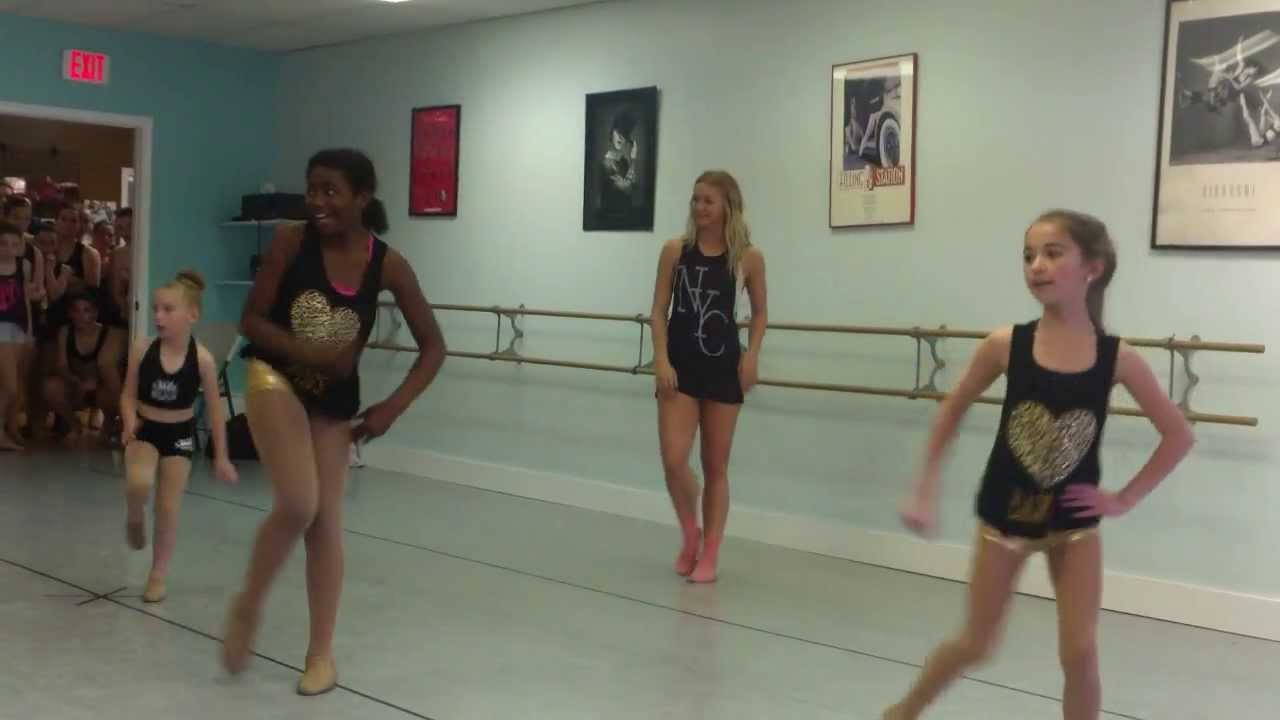 Mollee Gray Jazz Combo - YouTube