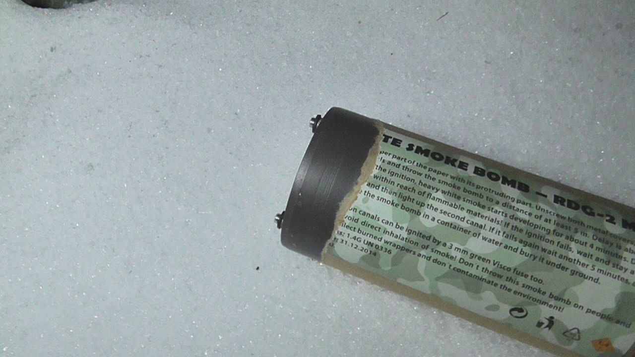 Smoke Bomb RDG-2 M4 - YouTube