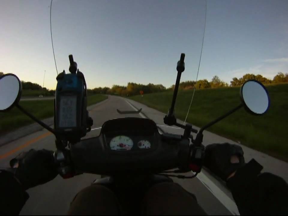 Yamaha Zuma 56 Mph Uphill - YouTube