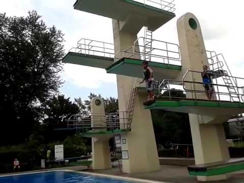 Im Freibad unterhaching - YouTube