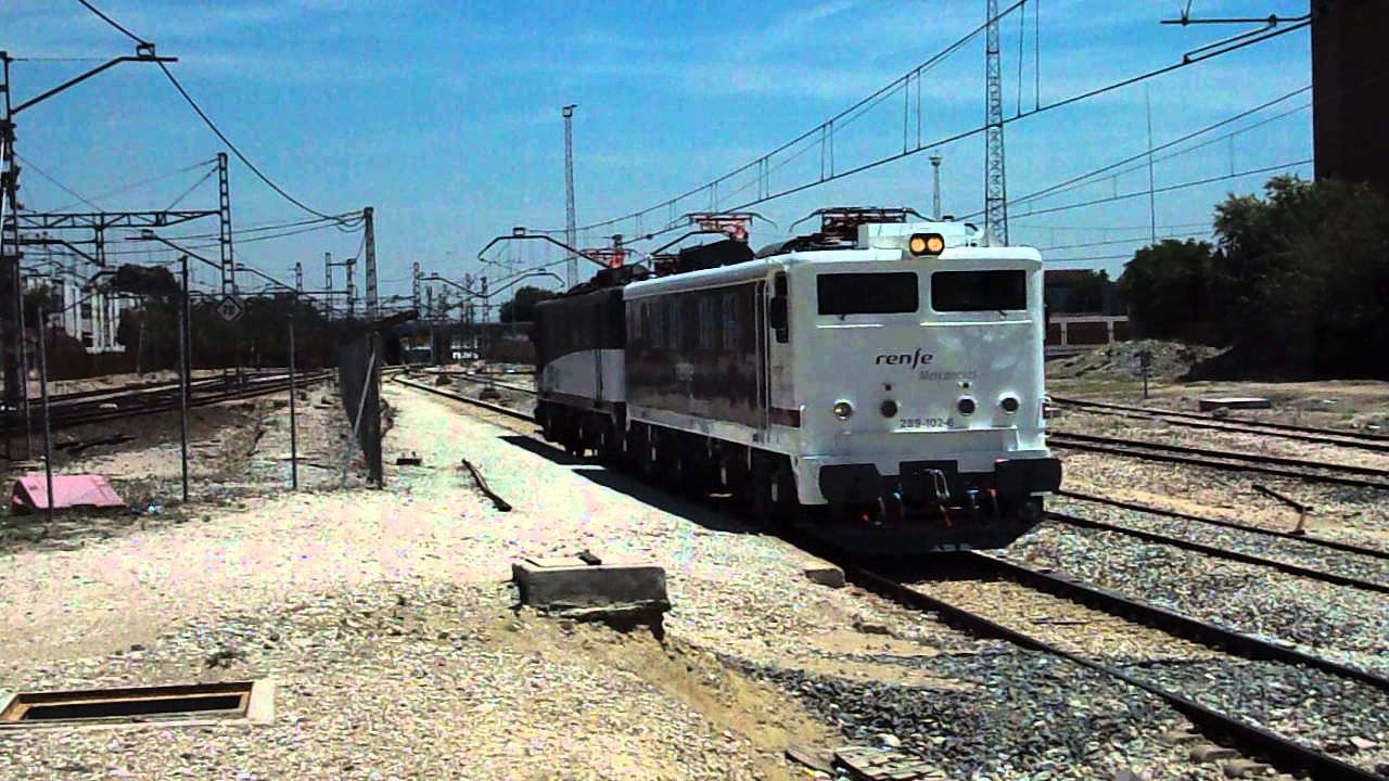 Renfe Mercancias - 289.102 bicolor llegando a San Cristobal Industrial ...