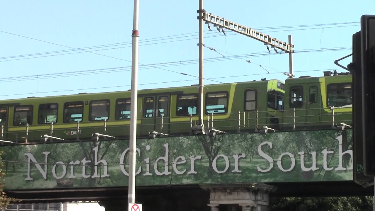 Irish Rail LHB Dart 8100 class passes over Dublin's loop line bridge ...