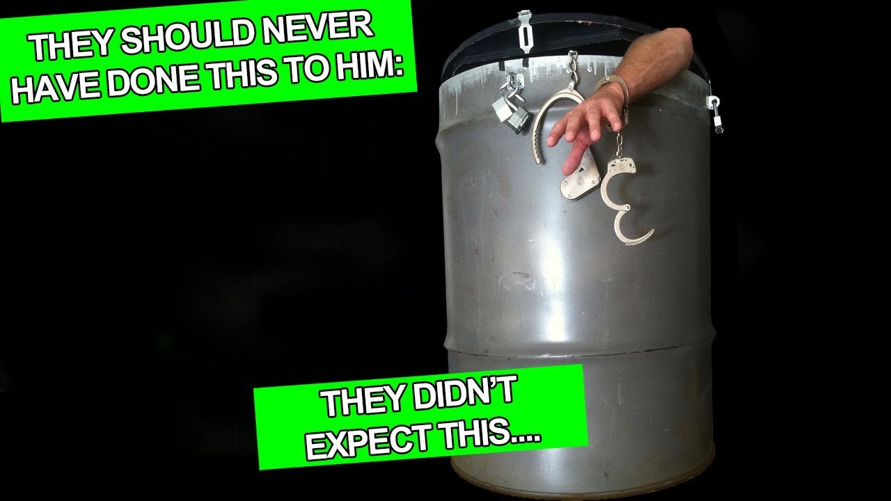 Best Living Escape Artist Michael Griffin Escapes Suffocation ...