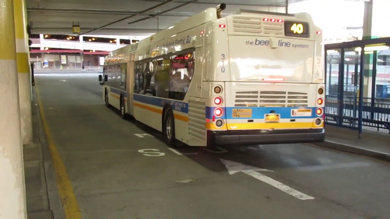 (Westchester Bee-Line) 2018 New Flyer XDE60 319 on the 20 & 310 on the ...