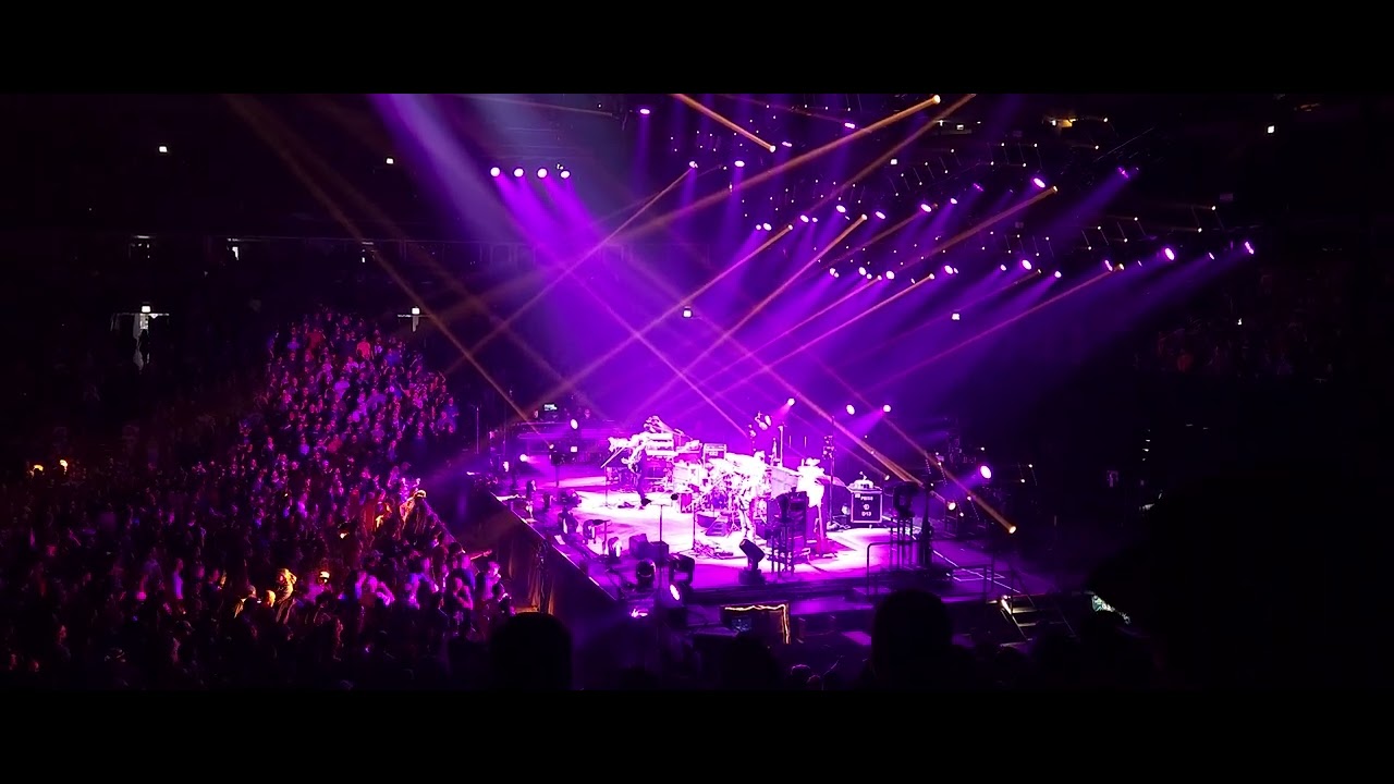 Phish Live: Chicago - 10/15/23. Oct 15, 2023 United Center night 3 ...