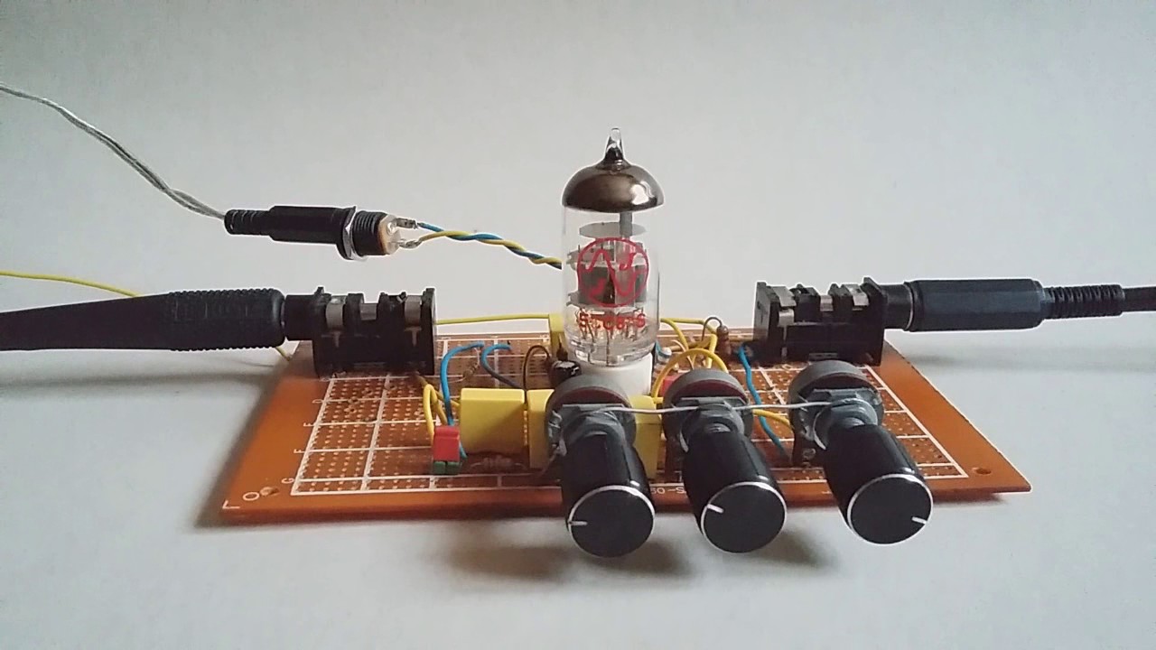 Bass Guitar Preamplifier With ECC83 / 12AX7 Tube - YouTube