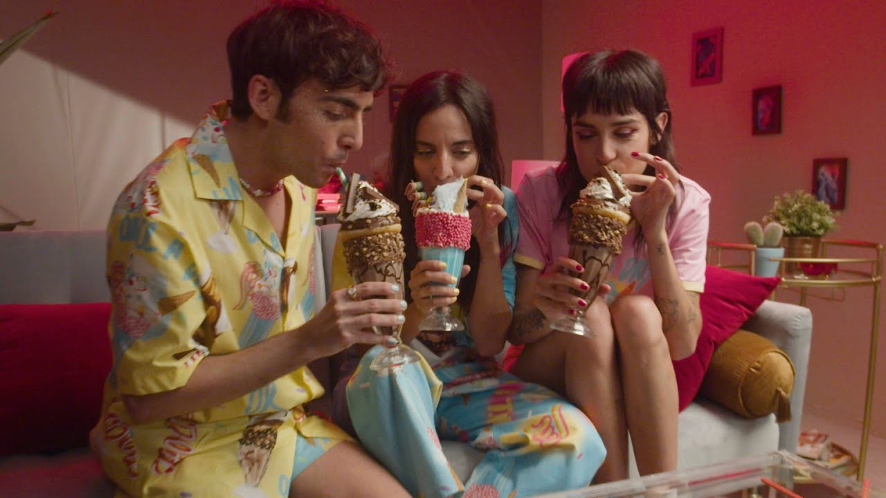 NUEVA COLECCIÓN CÁPSULA VIPS by AMANDA PORTILLO - YouTube