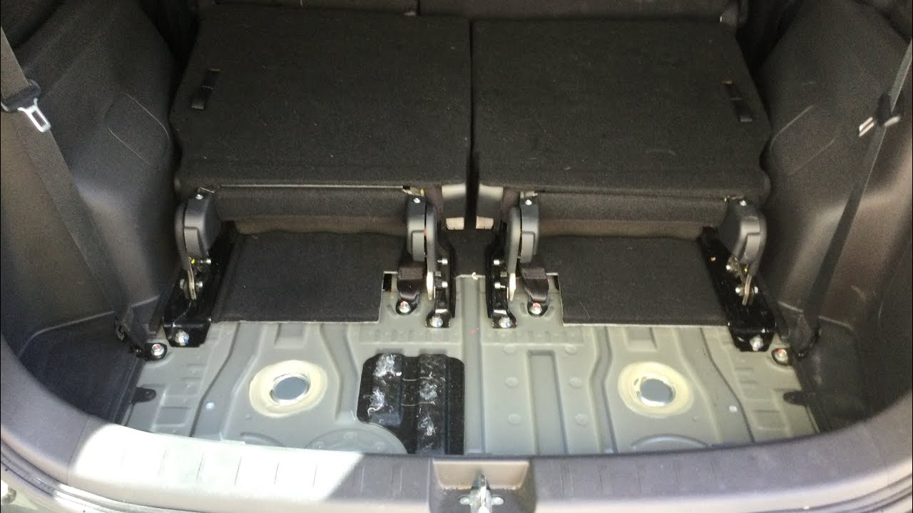 Xpander 2021 GLS AT walang rear floor storage rack? Na saan yung floor ...