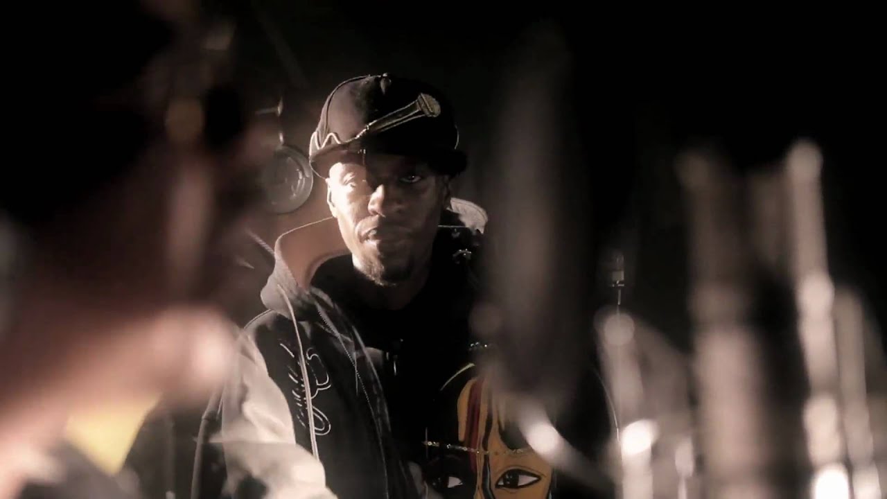 Freeman & Fossoyeur - Croiser le fer (clip officiel) 2010 - YouTube Music