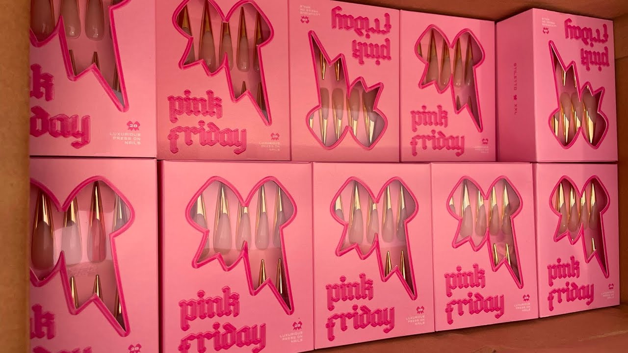 Nicki Minaj Pink Friday Nails Live 1/25/24 🎀 - YouTube