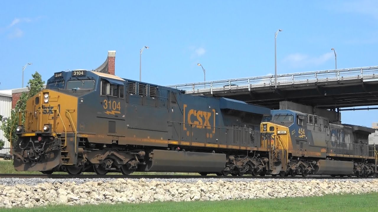 CSX 3104 w/ KCS DPU- Grain Train, Davenport, IA 8/16/24 - YouTube