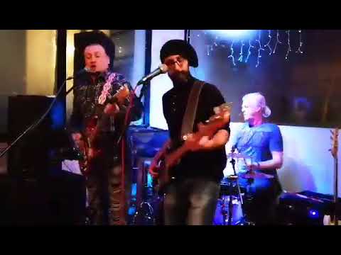 The Good Guys Band - Pride and Joy SRV Cover THE CHURCH BAR - YouTube