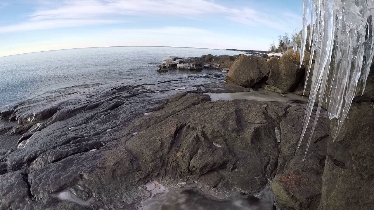 Lake Superior ice up close (March 4, 2016) - YouTube