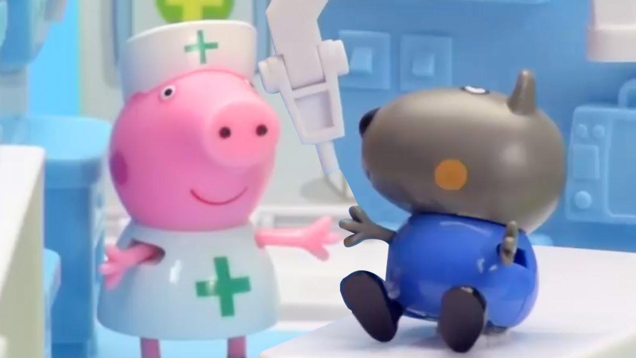 ️️ Let's Play With Peppa Pig ️️ Nurse Peppa Pig Helps out Danny Dog ...