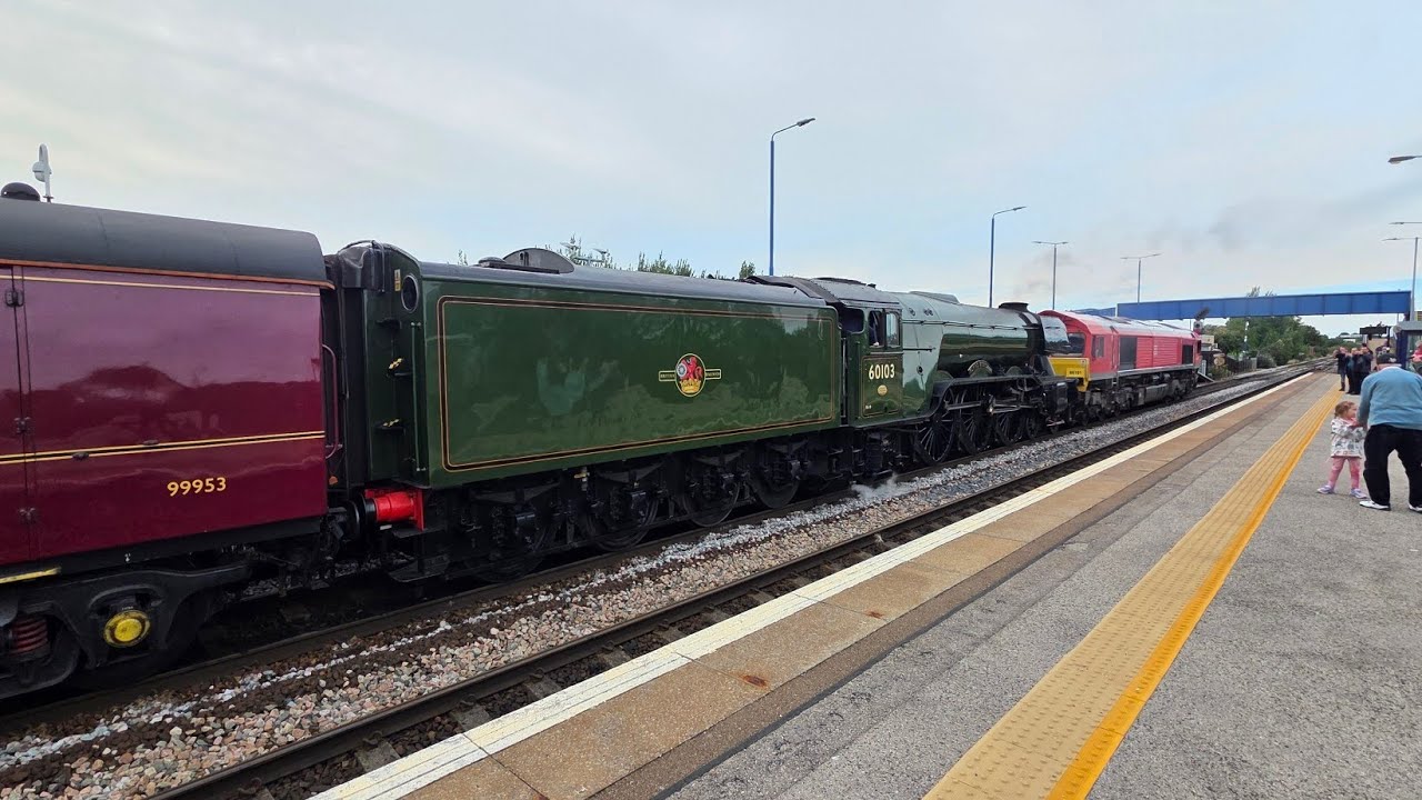 Class A3 60103 Flying Scotsman & 66101 at Swinton railway station 2025 ...