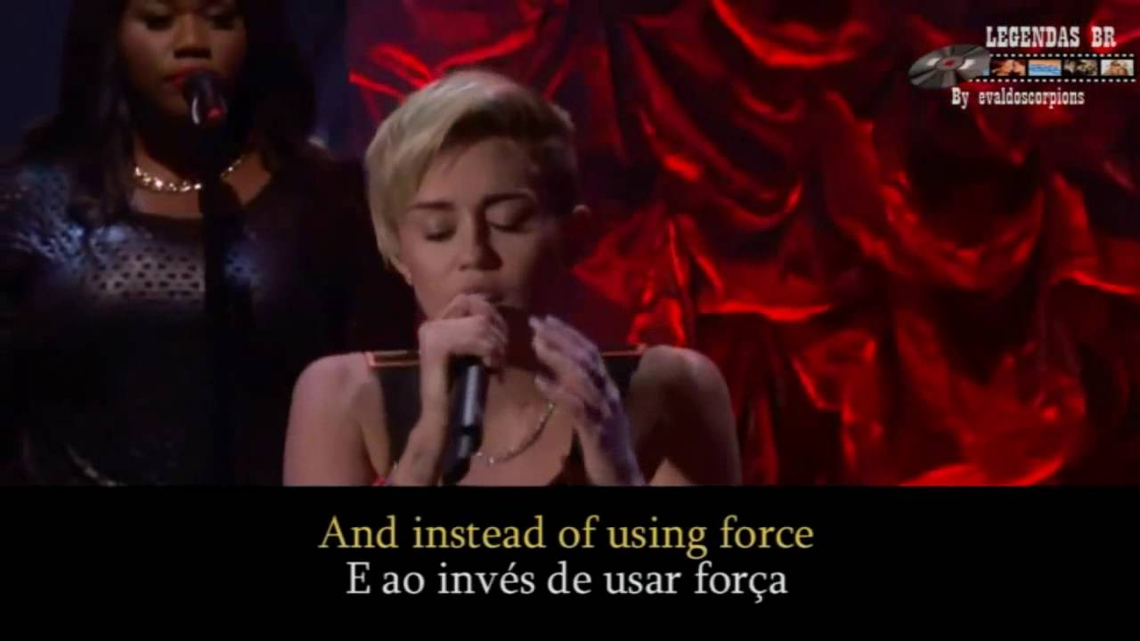 Miley Cyrus Wrecking ball Legendado - YouTube