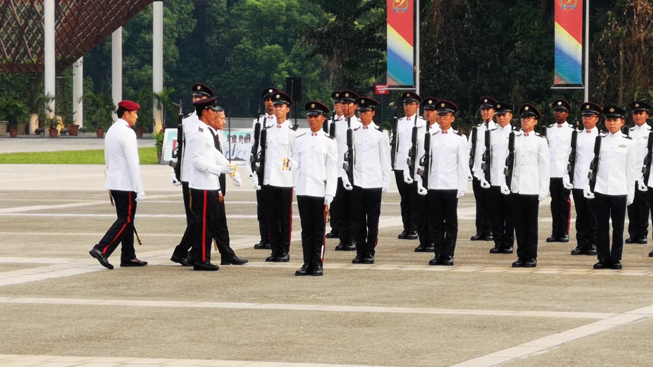 114/18 OCS Commissioning Parade Ting Wai Kit - YouTube