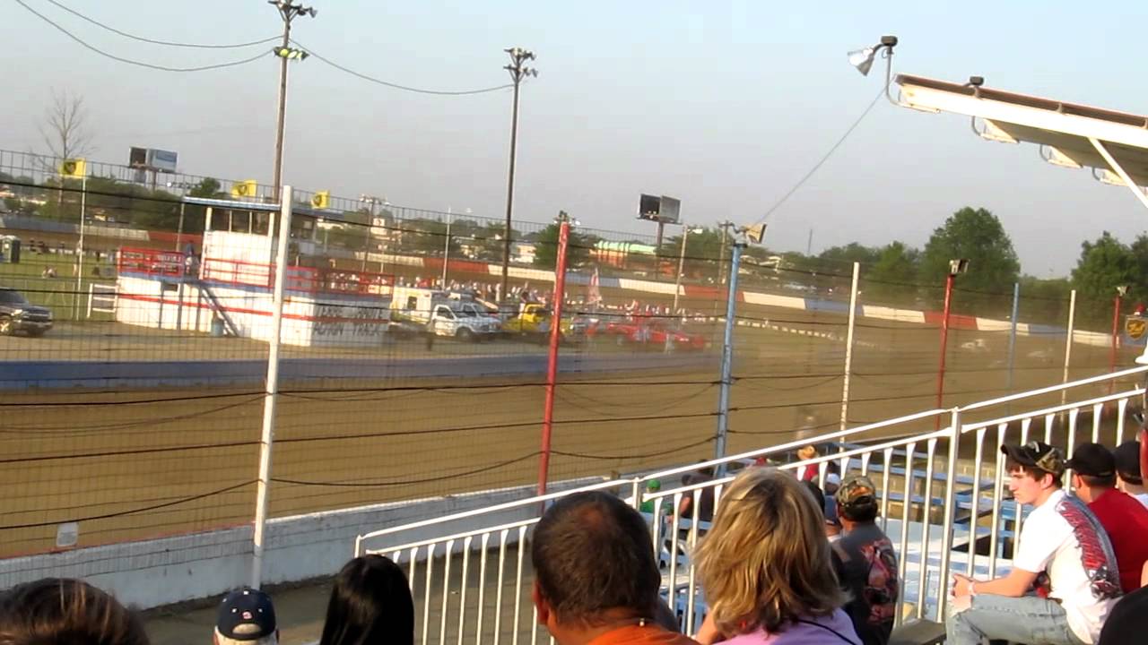 Tony Hulman Classic (Terre Haute Action Track) - Start of Heat Race #3 ...