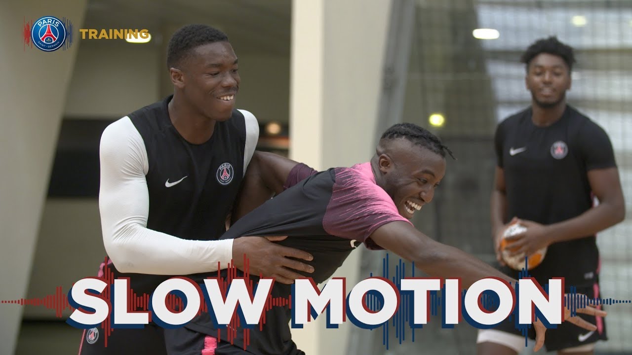 Slow Motion training session for the Rouge et Bleu - YouTube