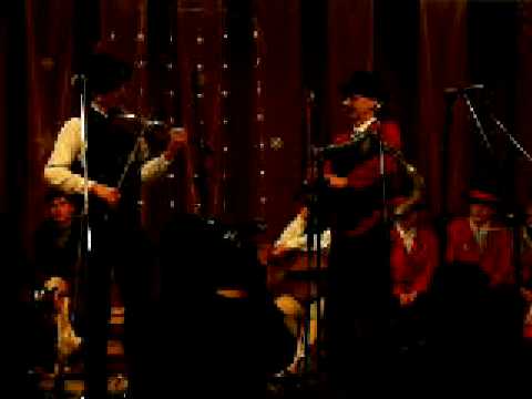 Polish bagpipe.Dudy wielkopolskie - YouTube