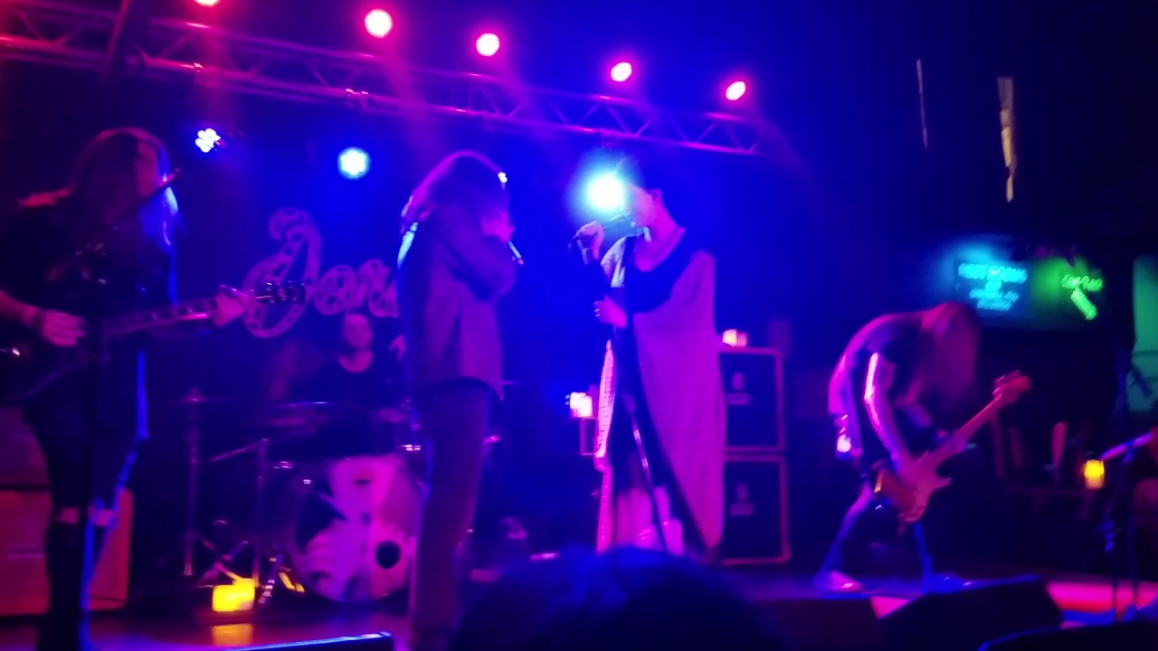 DOROTHY performs "Gun in My Hand" at the Brighton Music Hall with Alex ...