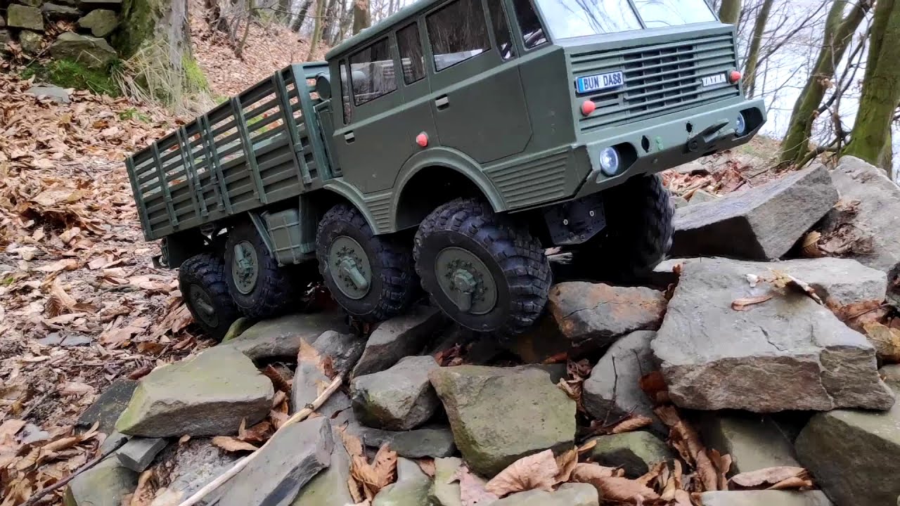 Tatra 813 Kolos / RC truck 1/10 8x8 axles test on a tubular chassis ...