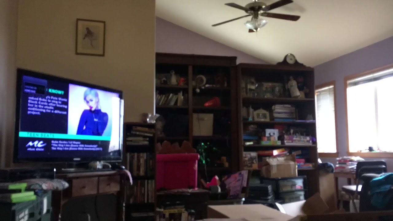 Box fort building for papa jake - YouTube