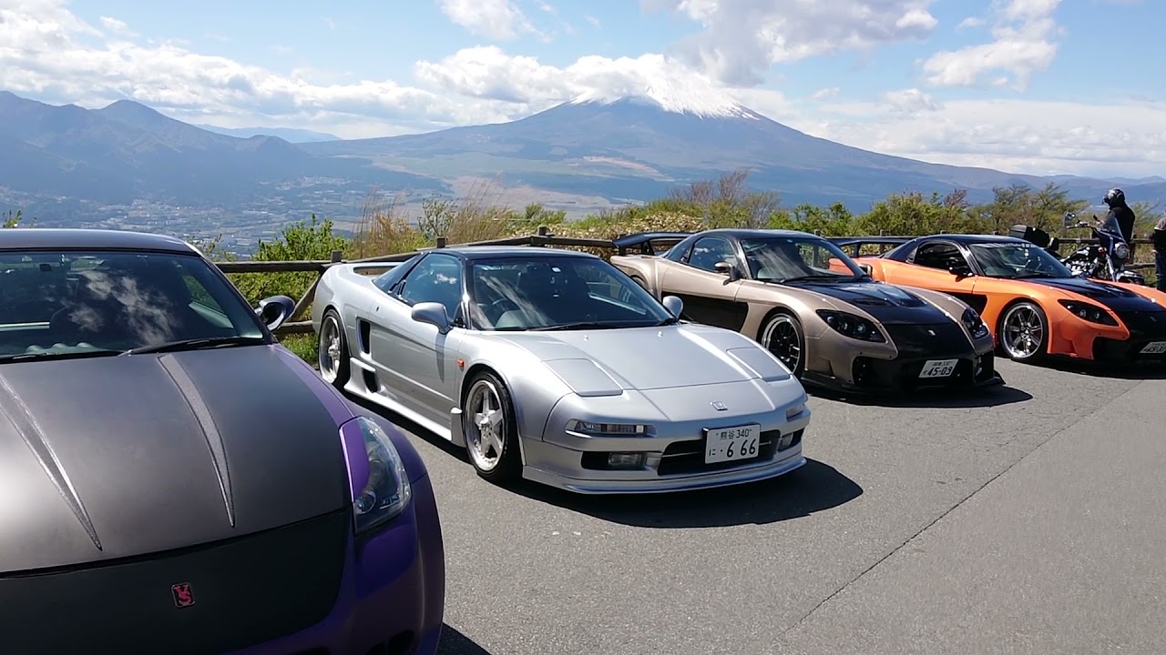 Cars at Hakone Skyline - YouTube