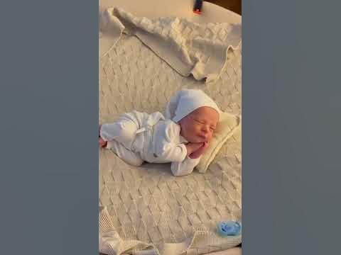 МАЛЫШ МИЛО УЛЫБНУЛСЯ :) - YouTube