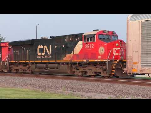 CN 2918 Eastbound - YouTube