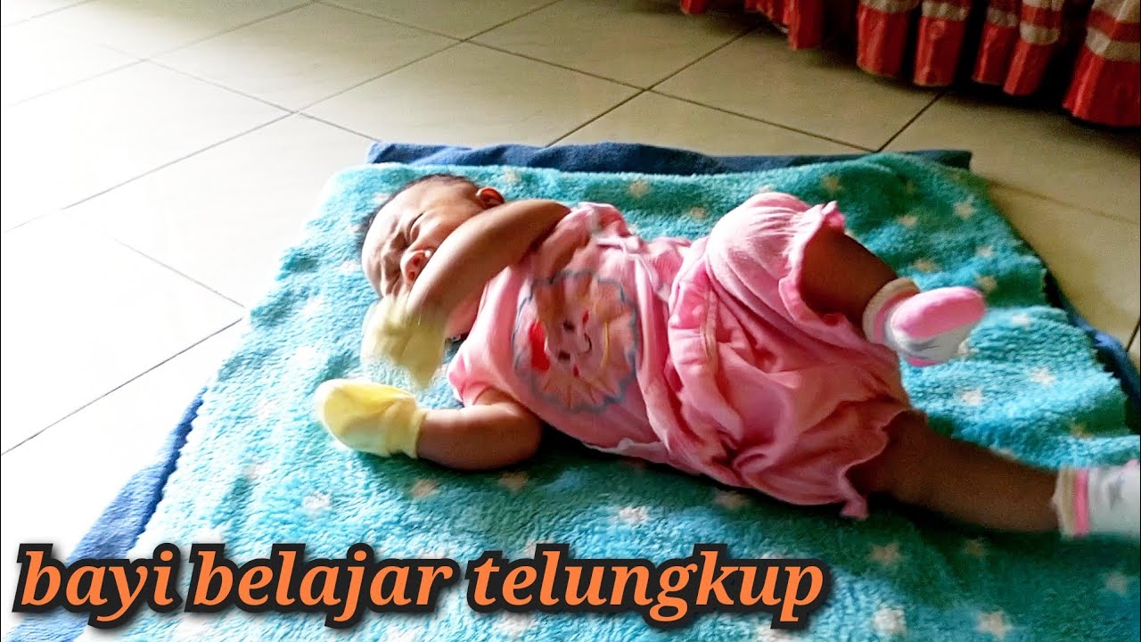LUCU BAYI BELAJAR TELUNGKUP - YouTube