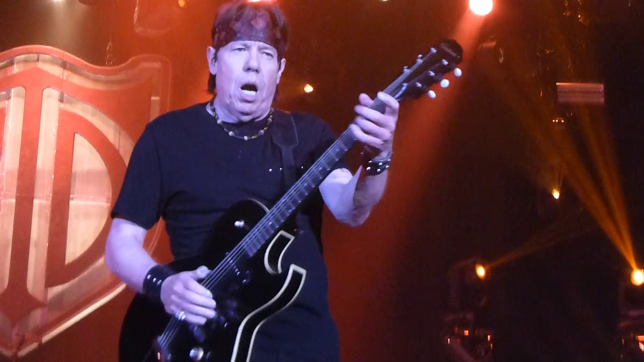 George Thorogood "Live" I Drink Alone * Nashville, IN 10-13-2019 - YouTube