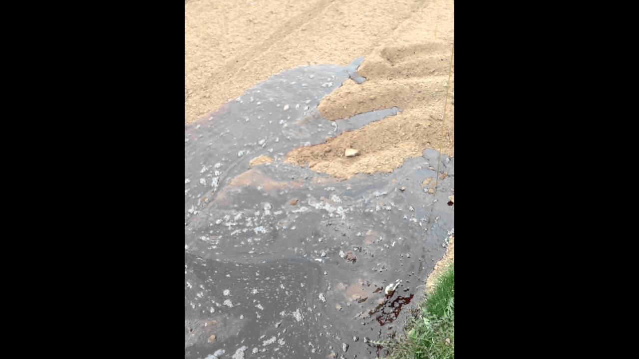 Stringy maple syrup - YouTube