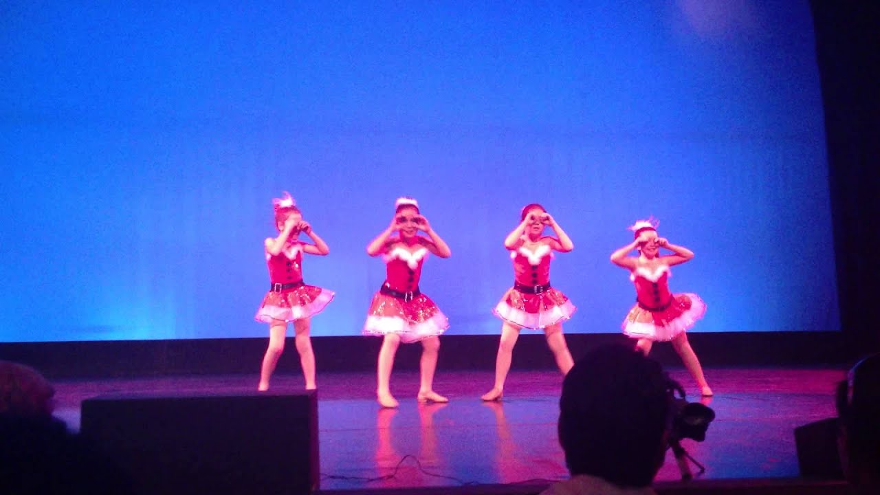 annabelle dance 12-2013 mommy kissing santa - YouTube