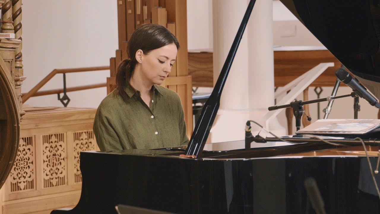 Val Giamo - Helena (Live at Haga Church, Gothenburg) - YouTube